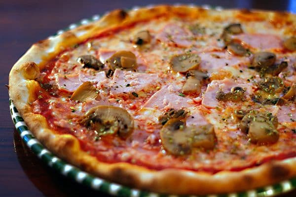 Opera Pizza - Pizzarestoran